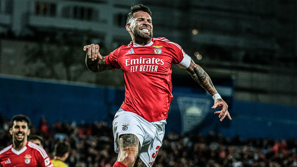 Liga Portugal - Full house in Estoril as SL Benfica takes sole lead at ...