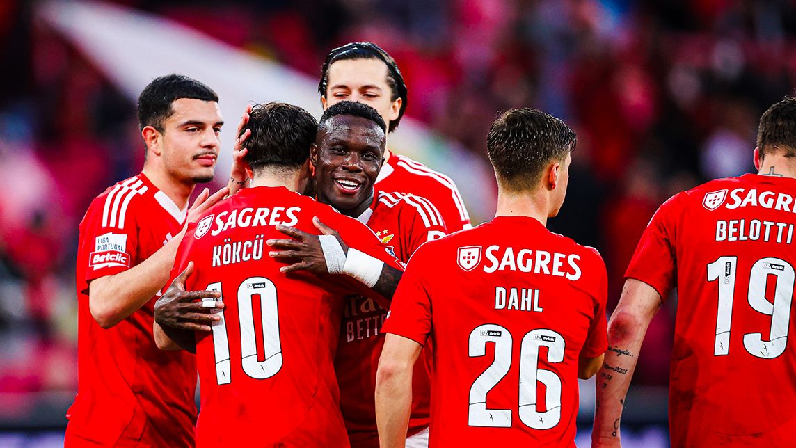 Liga Portugal - Mais de 52 mil nas bancadas e SL Benfica soma quinto ...