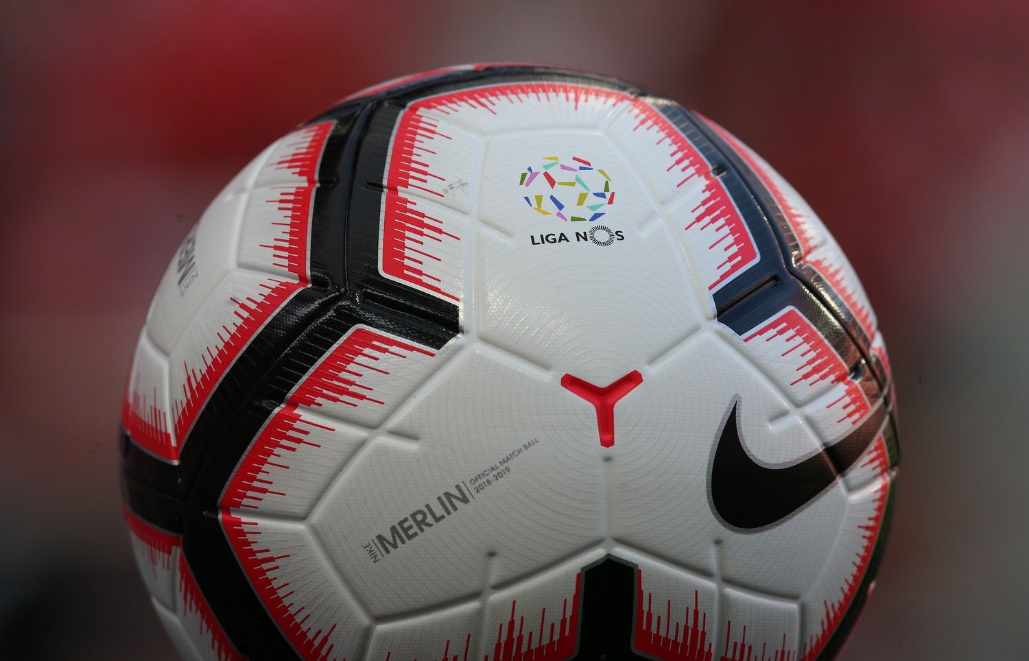 Liga Portugal - FC Porto segue líder e Vitória SC isola-se no quinto lugar